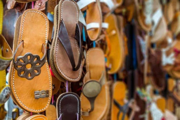 35 Different Types of Sandals for Women and Men (Epic List) – Threadcurve