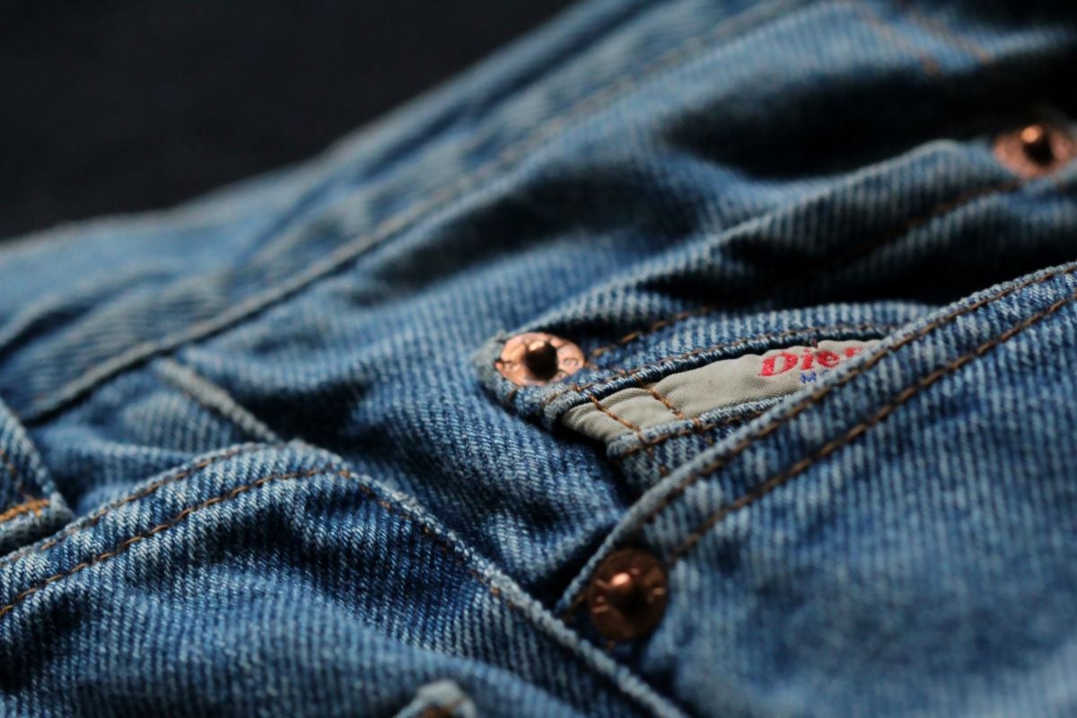 6 Different Types of Jean Pockets - Threadcurve