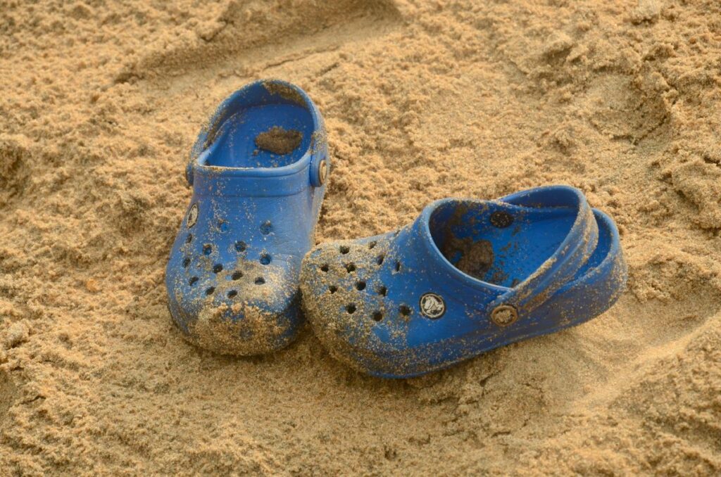 12 Brands Similar to Crocs – Threadcurve