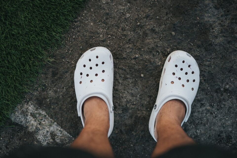 12 Brands Similar to Crocs – Threadcurve