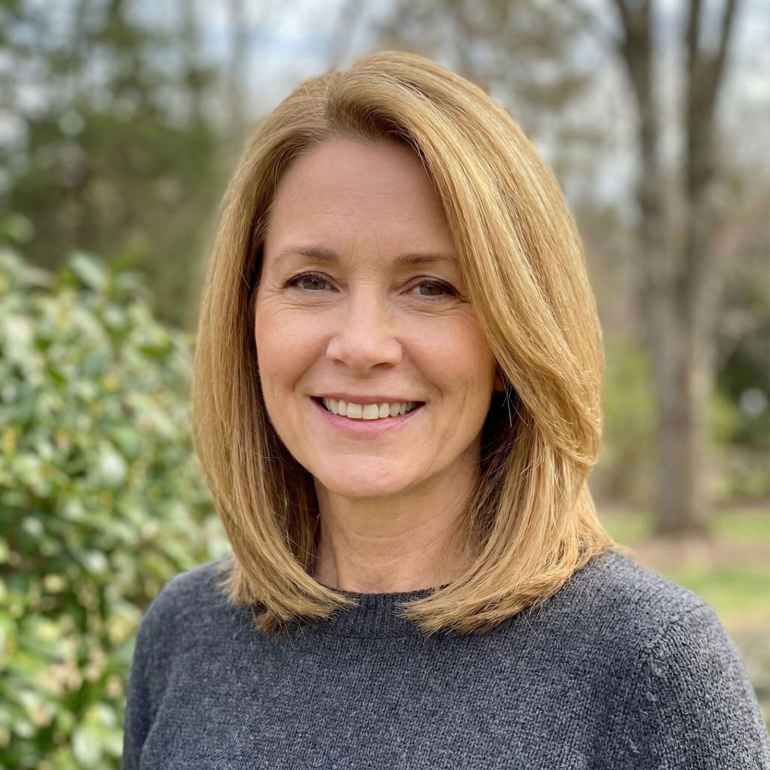 51 YO Blonde Woman Uploaded Her Image to AI and Asked to See What She ...